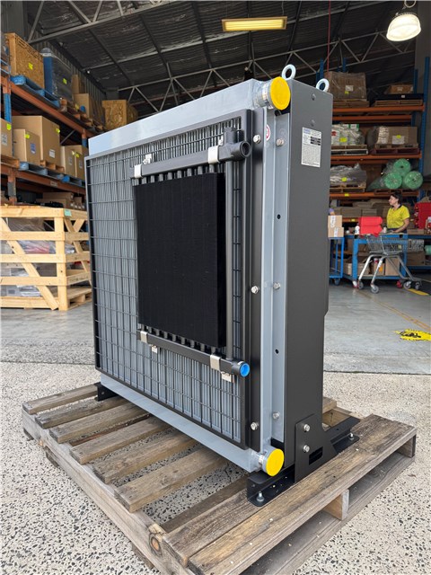 Customised build DC33 is complete with Auxiliary cooler - OEM Dynamics